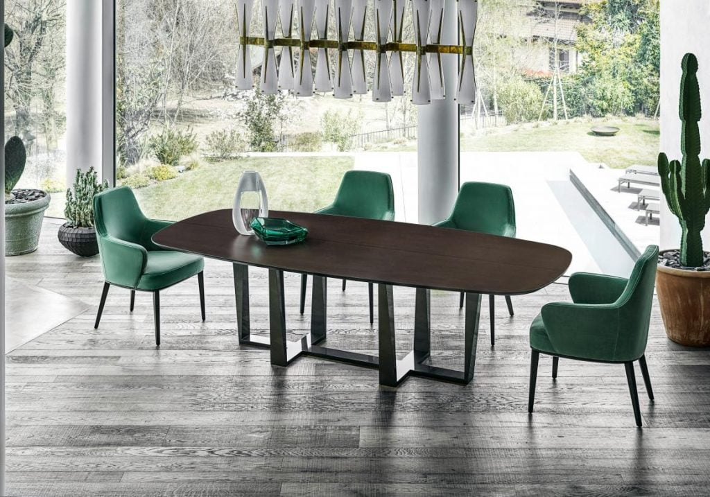 Rodolfo Oval Dining Table | Rubelli Casa | Passerini