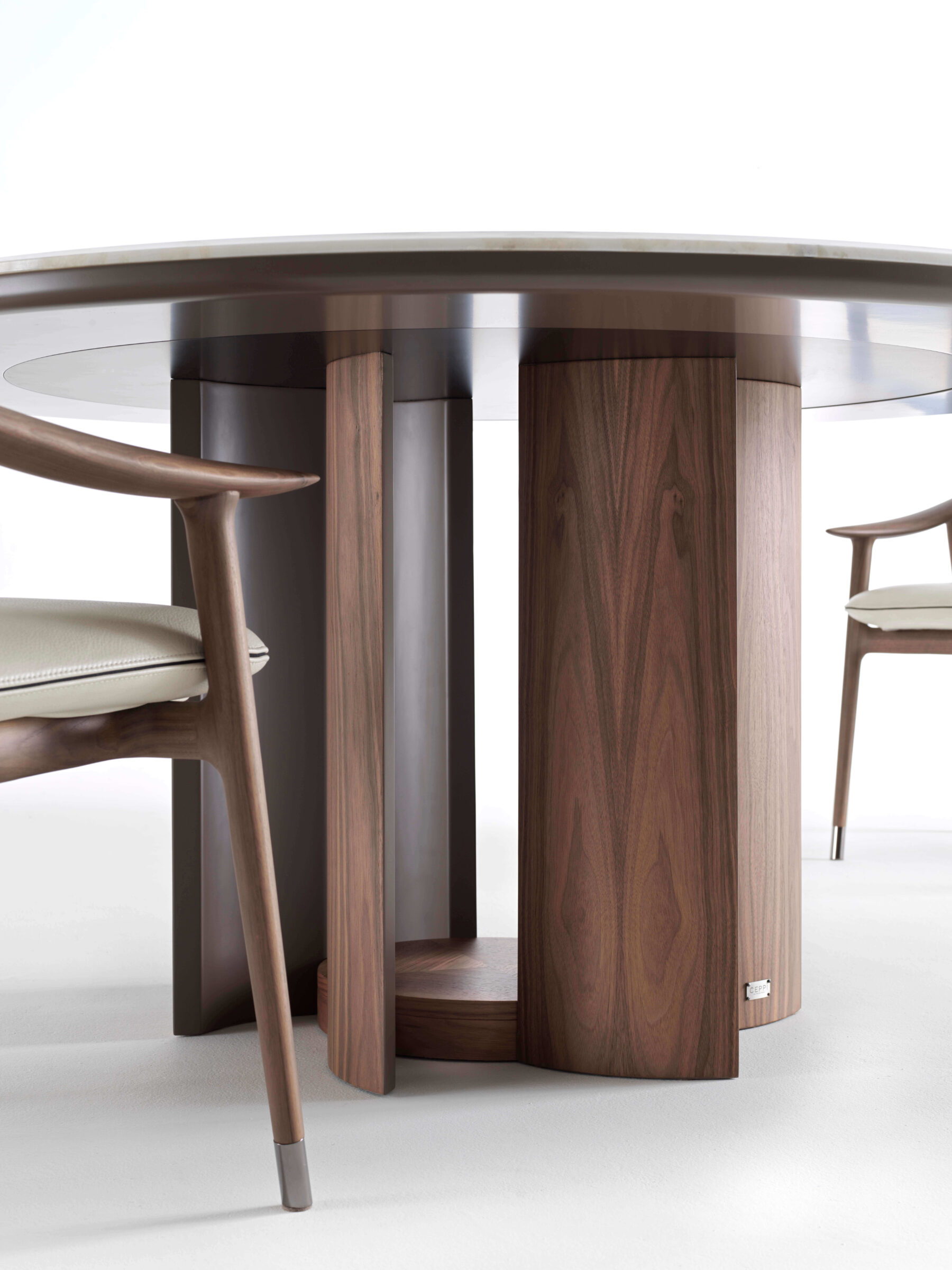 Venus Round Table | Passerini Selections | Passerini